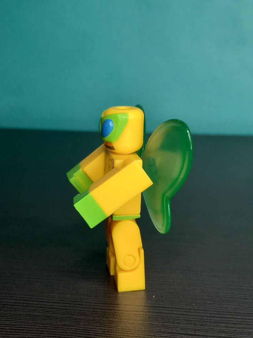 " Cicada" Roblox Figure 2.5", Hobbies & Toys, Toys & Games on Carousell