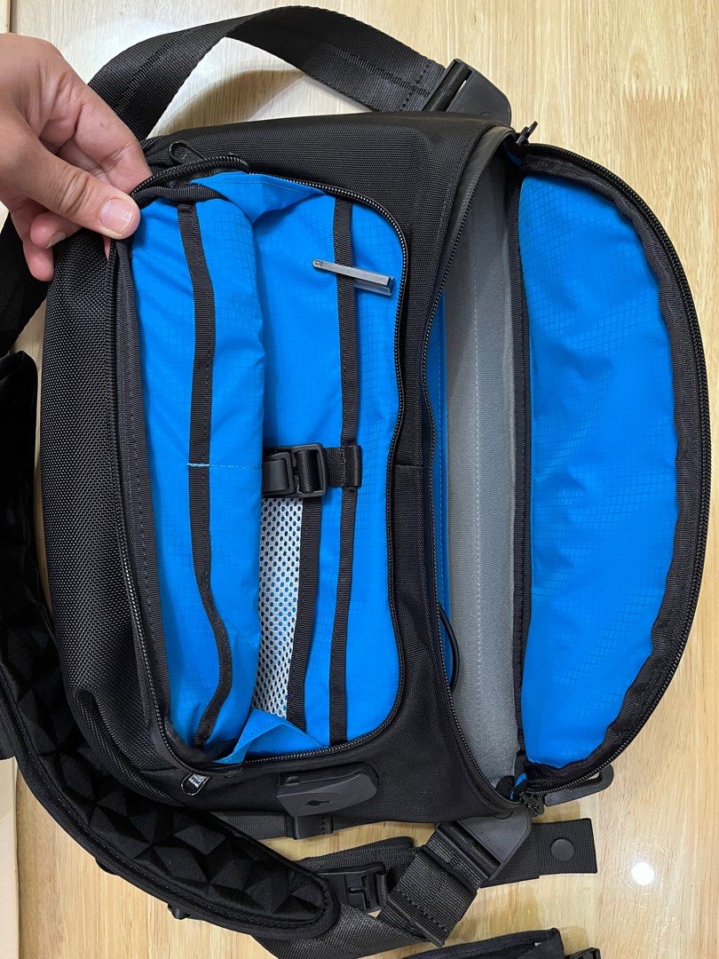 Alpaka Bravo Sling Max V2 with Accessories, Men's Fashion, Bags, Sling ...