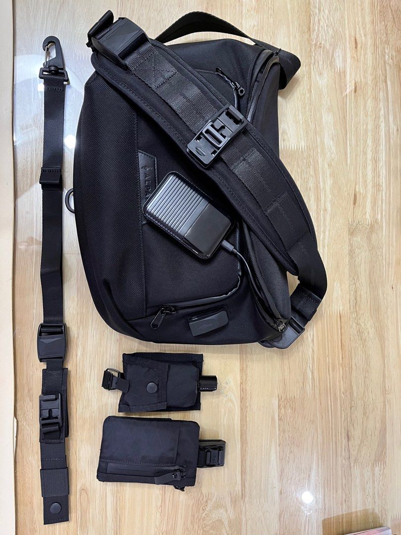 Alpaka Bravo Sling Max V2 with Accessories, Men's Fashion, Bags, Sling ...