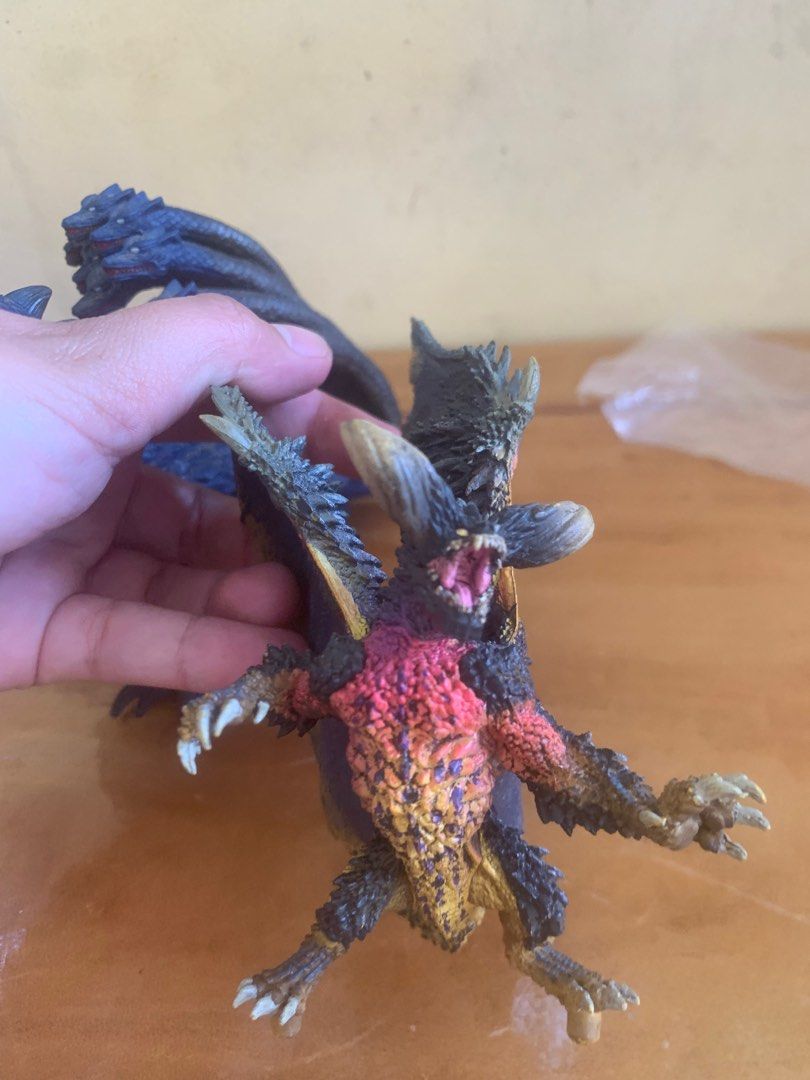 Bandai VTG 6" Ultraman Gaia MIZUNOENORYU Kaiju Figure Toy 1998, Hobbies ...