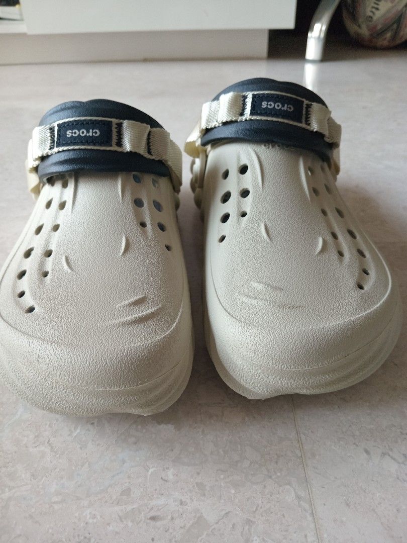 Bemburry x crocs, Men's Fashion, Footwear, Flipflops and Slides on ...