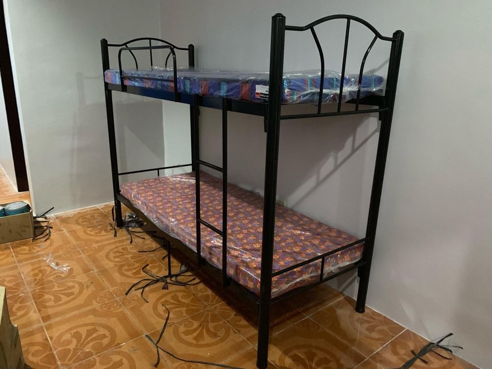 Brand new !!! Double deck with 2 pcs regular foam ( single size) / COD ...