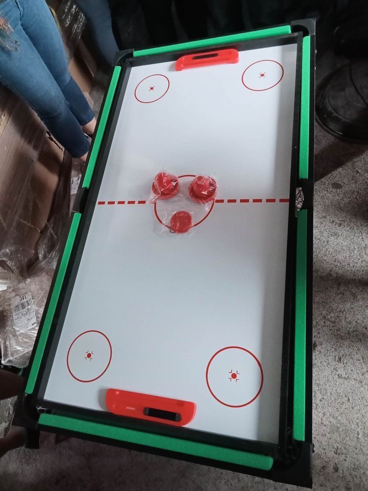 Brandnew 2x4 ft 10in1 Multi gaming table with complete set of ...