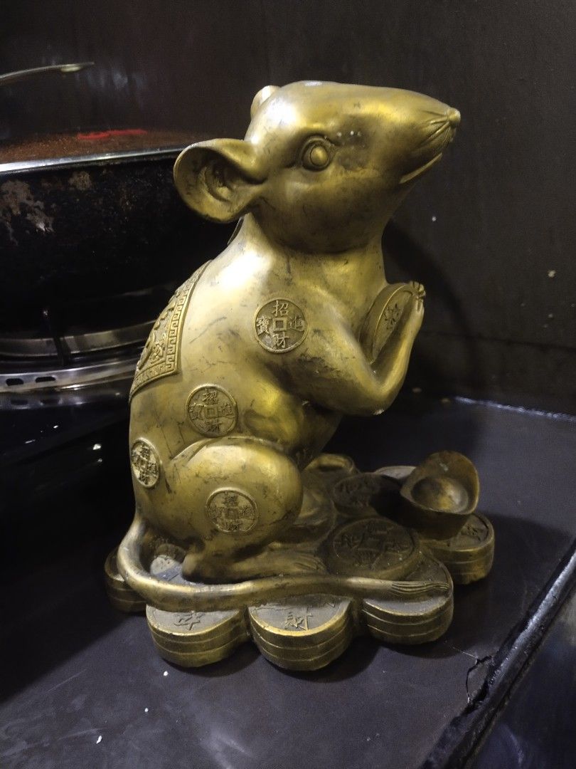 Brass lucky rat statue display, Hobbies & Toys, Memorabilia & Collectibles, Vintage Collectibles ...
