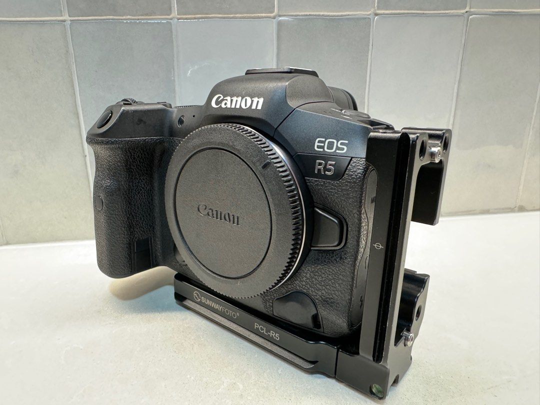 Canon R5 Body, Photography, Cameras on Carousell