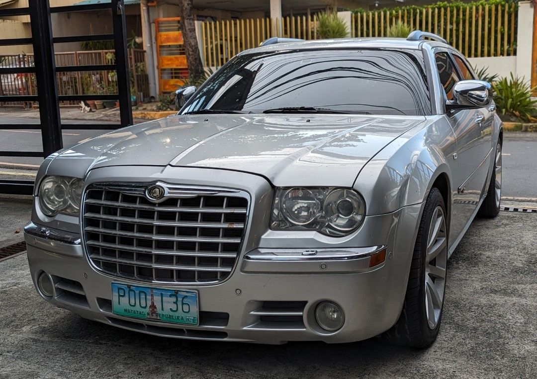Chrysler 300 5.6 V8 Hemi C Auto, Cars for Sale, Used Cars on Carousell