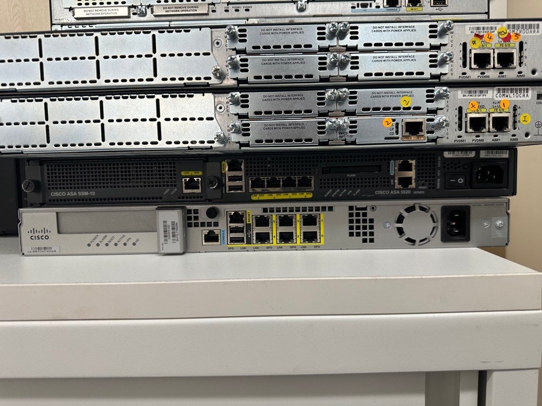Cisco network equipment Firewall and router, 電腦＆科技, 商務用科技產品 - Carousell