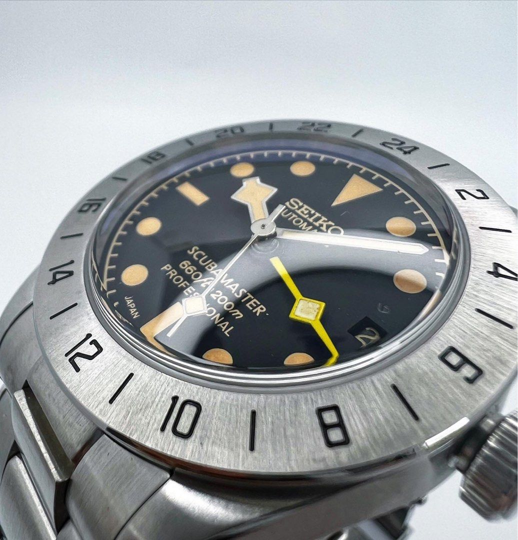 Custom Seiko Mod 39mm Black Bay Pro GMT nh34, Luxury, Watches on Carousell