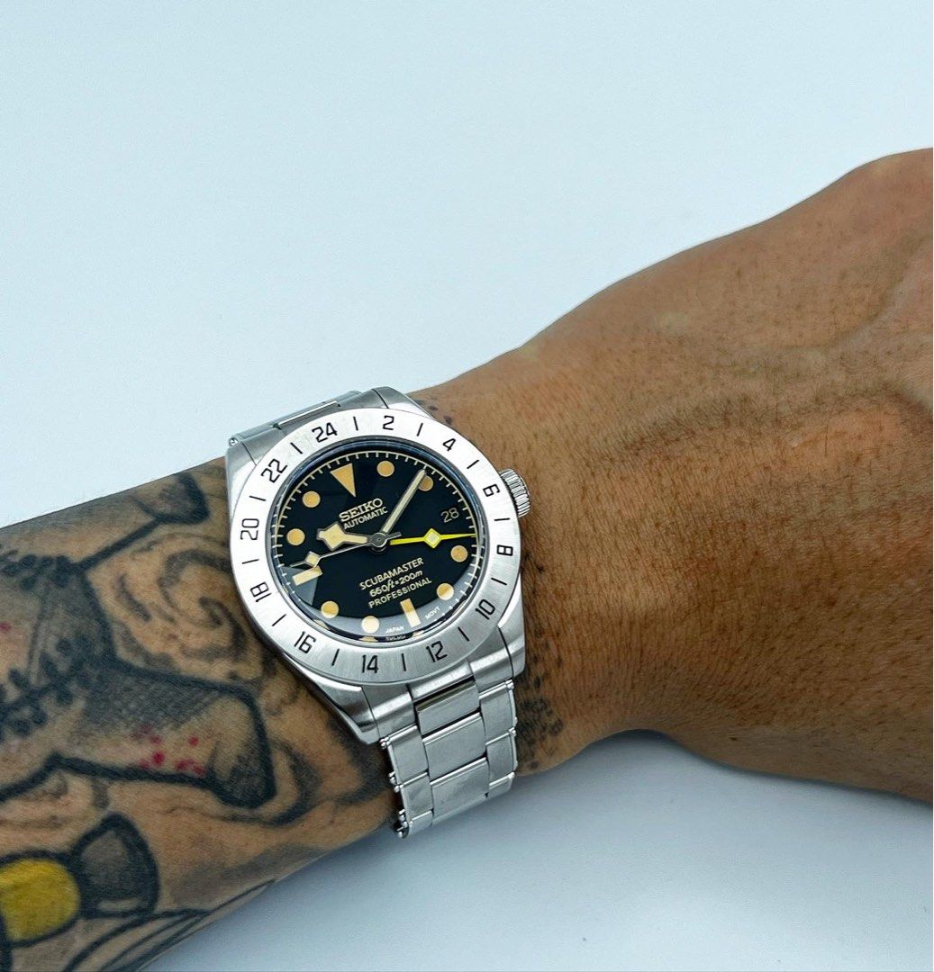 Custom Seiko Mod 39mm Black Bay Pro GMT nh34, Luxury, Watches on Carousell