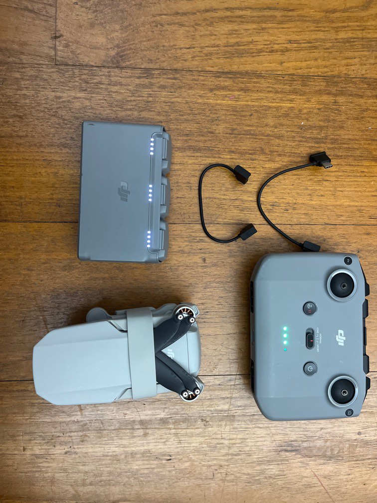 DJI Mini 2SE, Photography, Drones on Carousell