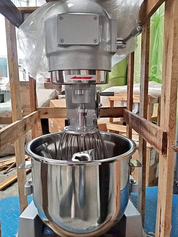 EPA-20 LARGE STAND MIXER ( 30 LITERS CAPACITY), TV & Home Appliances, Kitchen Appliances, Hand ...