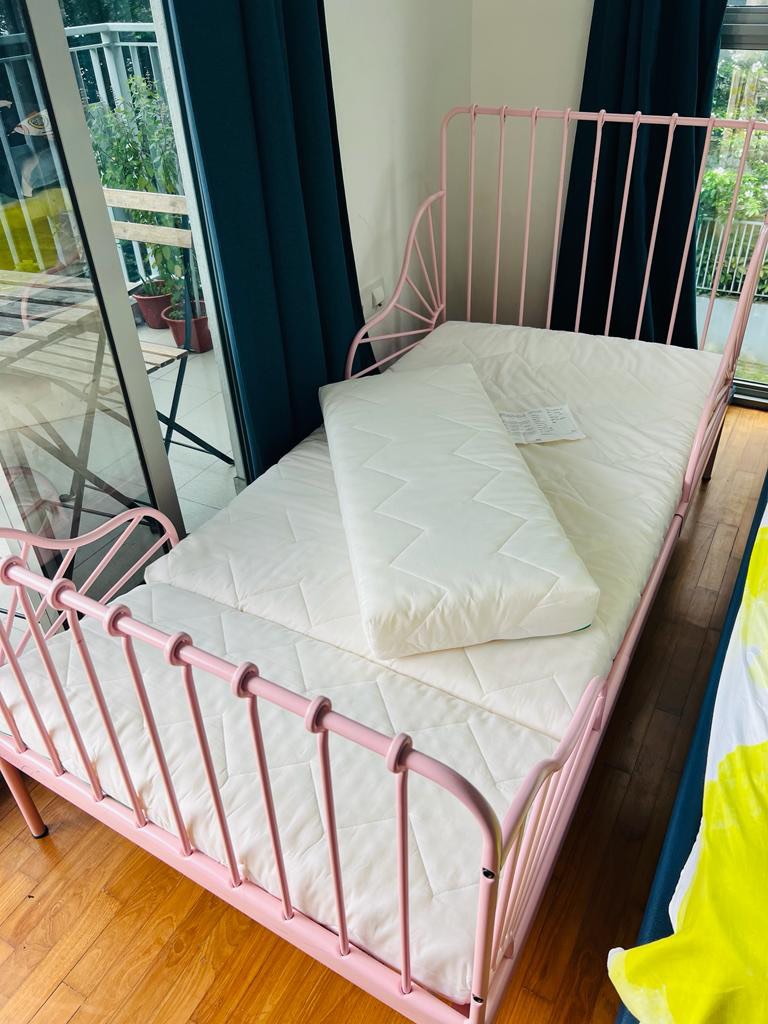 Extendable bed with mattress, Furniture & Home Living, Furniture, Bed ...