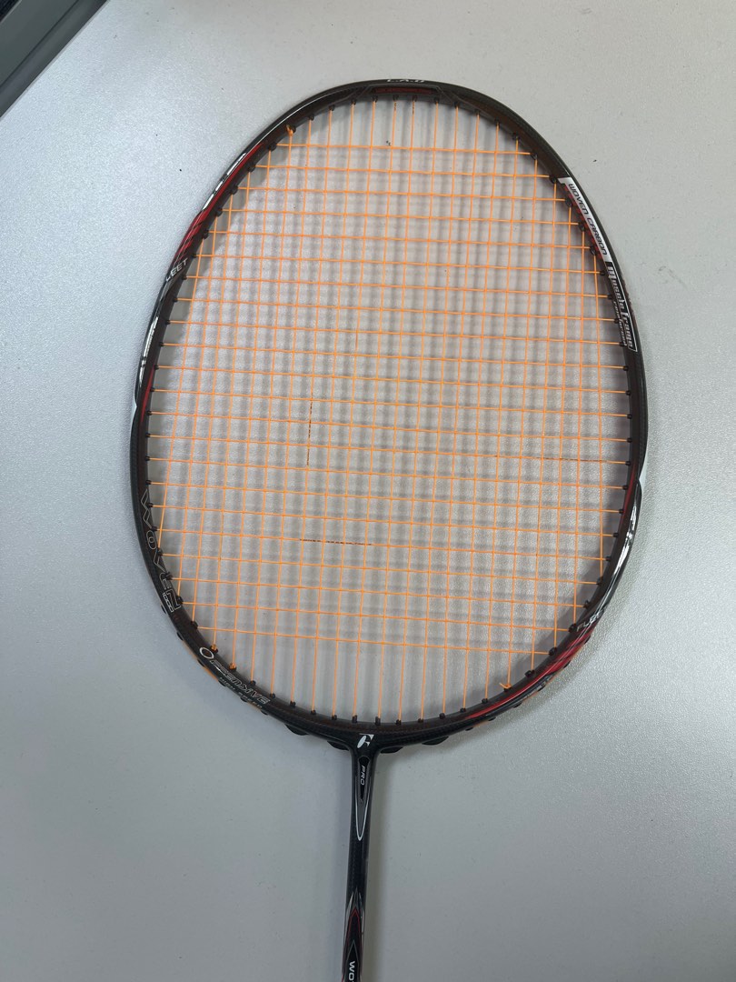 Fleet Woven 1000 II 2 代 羽毛球拍, 運動產品, 運動與體育, 運動與體育 - 球拍和球類運動 - Carousell