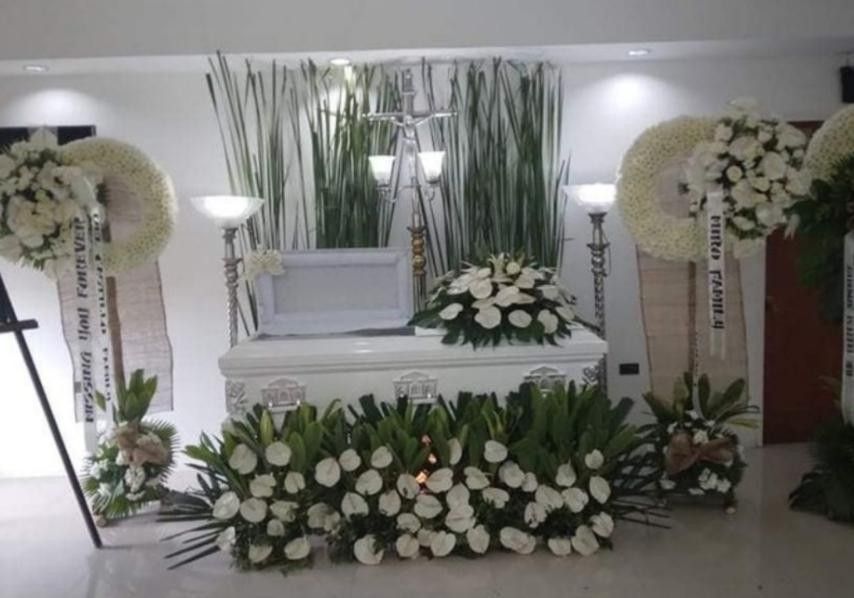 Funeral Flower set up Wake flower Garden, Hobbies & Toys, Stationary ...