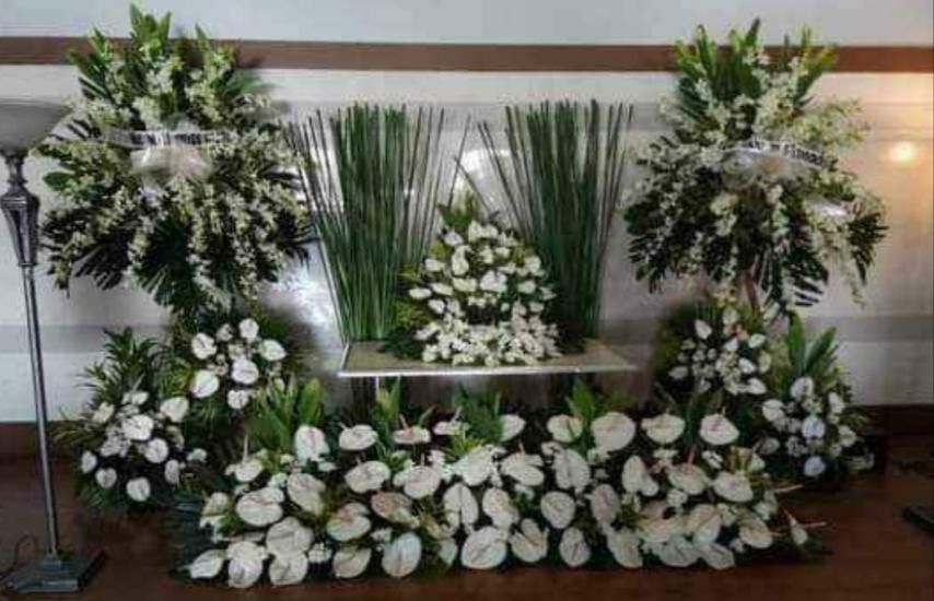 Funeral Flower set up Wake flower Garden, Hobbies & Toys, Stationary ...