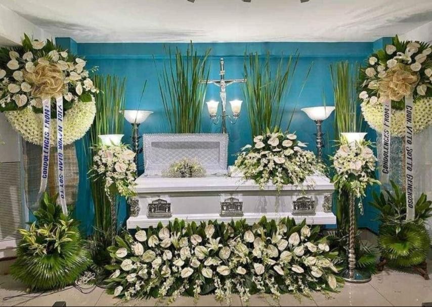 Funeral Flower set up Wake flower Garden, Hobbies & Toys, Stationary ...