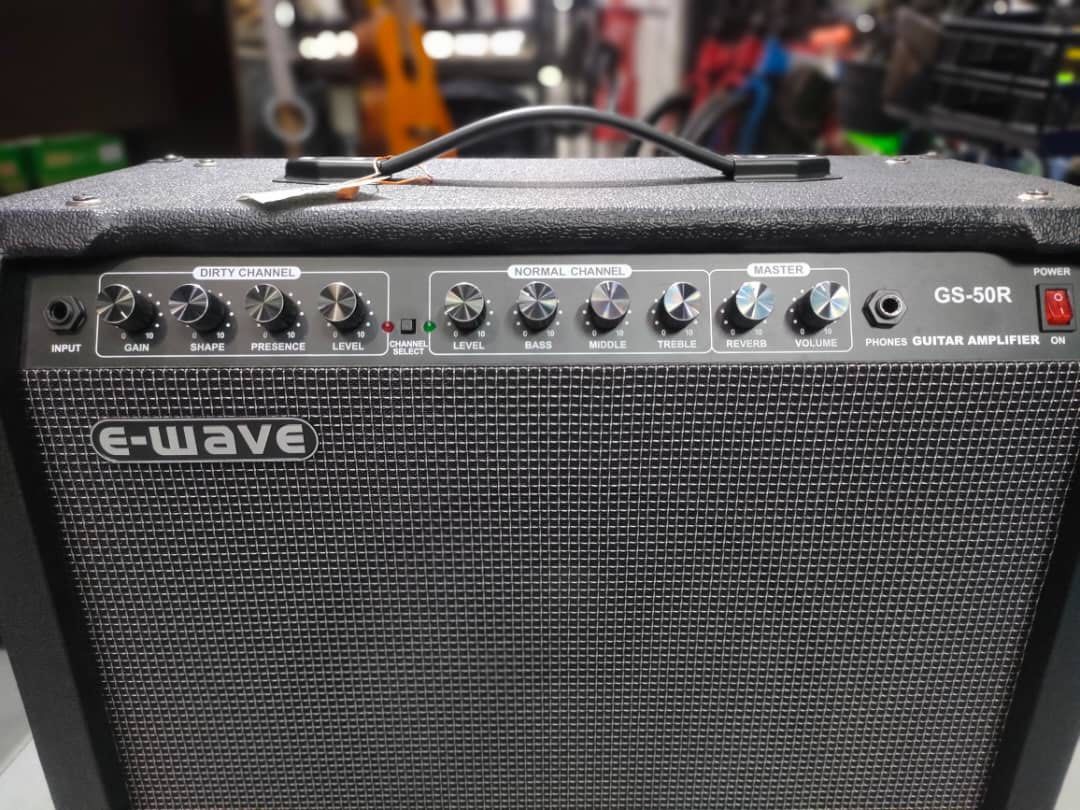 Guitar amplifier E-wave 50W, Hobbies & Toys, Music & Media, Musical ...