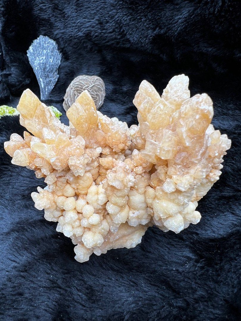 Hydrozincite by (TVK Crystal TikTok), Women's Fashion, Jewelry ...