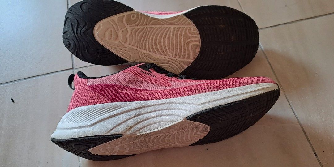 Kasut sukan Umbro, Sports Equipment, Other Sports Equipment and ...