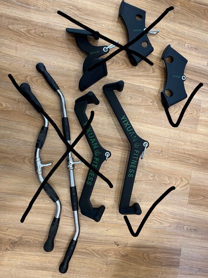 Lat pull equipment, Sports Equipment, Exercise & Fitness, Cardio ...