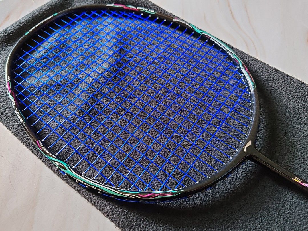 Li Ning Superlite Max 10 LiNing Badminton Racket, Sports Equipment ...