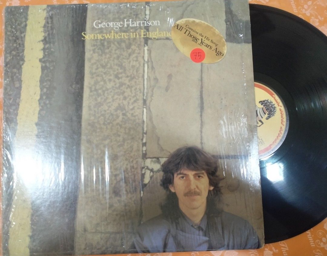 LP PIRING HITAM GEORGE HARISSON, Hobbies & Toys, Music & Media, Vinyls ...