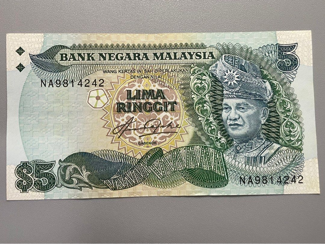 Malaysia RM5 Aziz Taha 5th series first prefix NA duit lama banknotes ...