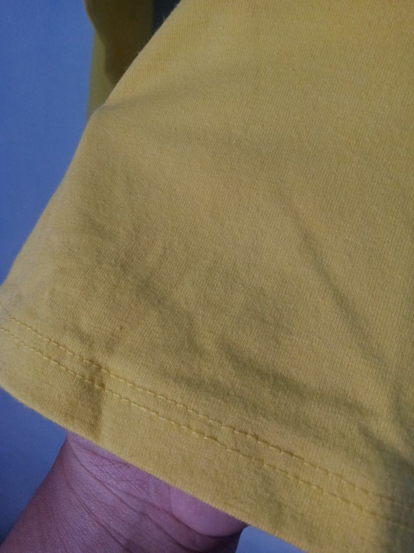 Manset warna kuning, Fesyen Wanita, Pakaian Wanita, Atasan di Carousell