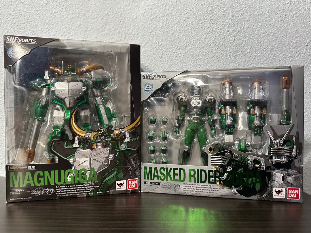 Kamen Rider Ryuki: Kamen Rider/Masked Rider Zolda & Magnugiga SH ...