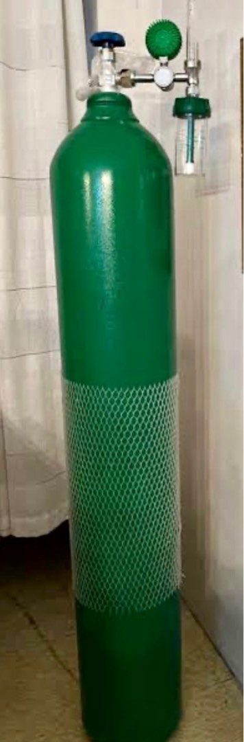 Medical Oxygen Gas Tank 50lbs w/ content, Health & Nutrition, Medical ...