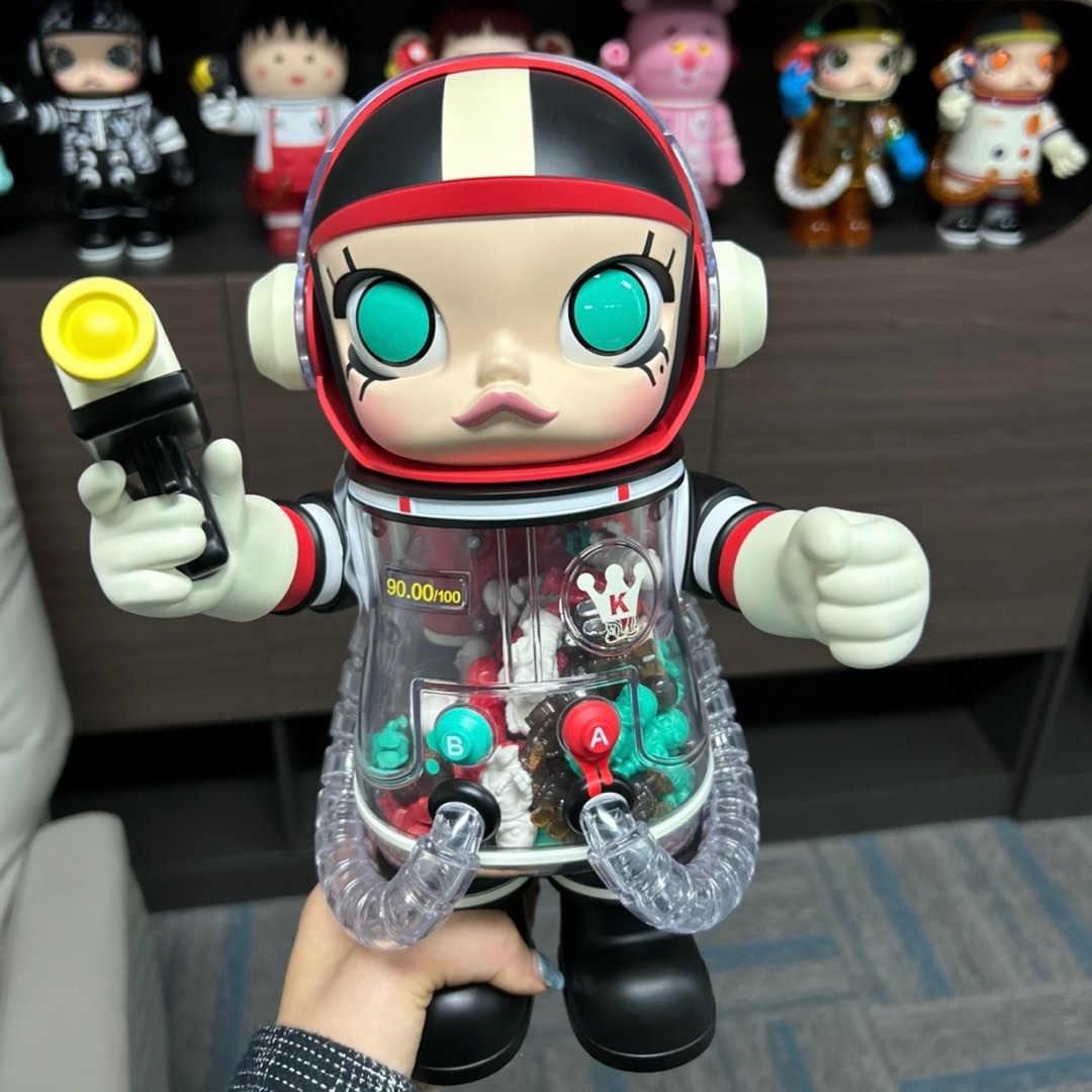 Mega Space Molly 400% Graffiti (5th Anniversary), Hobbies & Toys, Toys ...