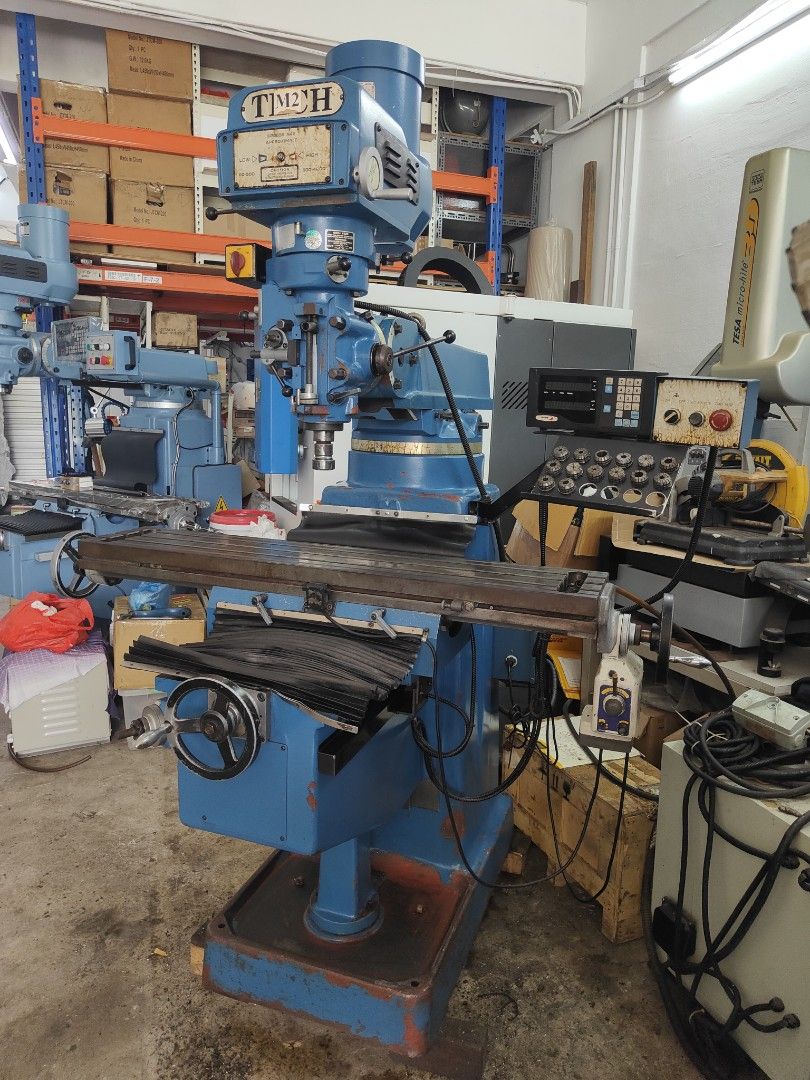 Milling Machine, Everything Else on Carousell