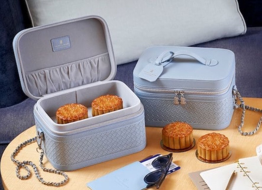 Mooncake Box (Ritz Carlton), Furniture & Home Living, Kitchenware ...