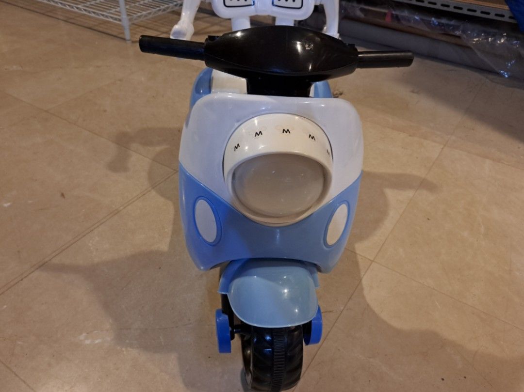 Motor aki mini vespa mickey mouse BRLT3-AT-3550, Toys & Collectibles ...