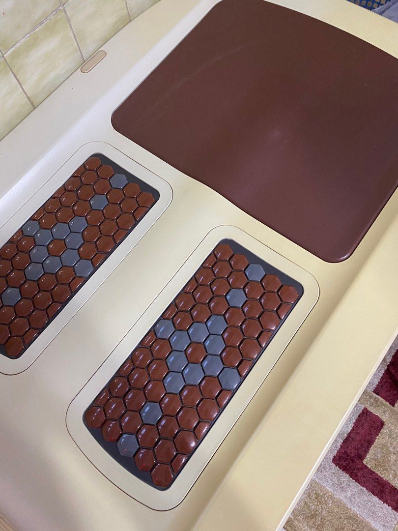 Nuga Best N5 Thermal Massage Foldable Bed, Health & Nutrition, Massage ...