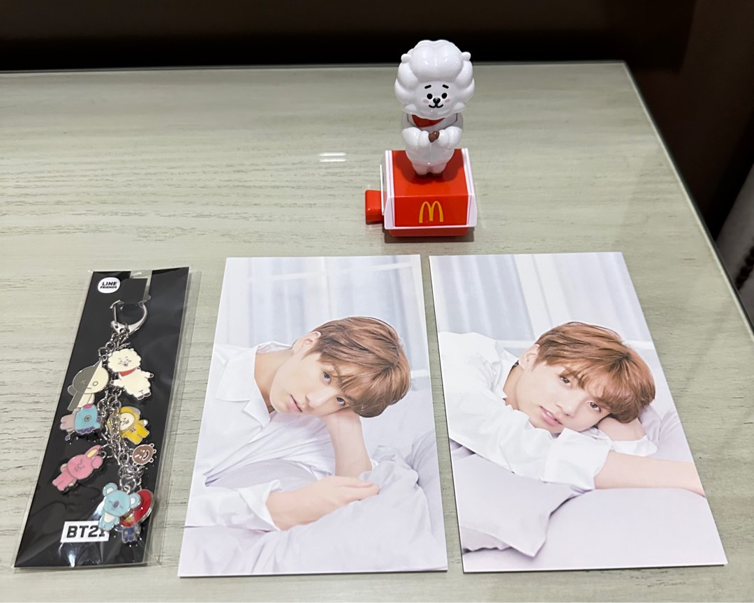 ALL-IN Original BT21 Keychain, Jungkook Photos, RJ Mcdo Figurine, BTS ...