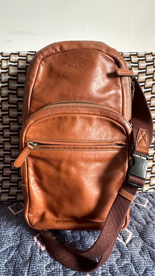Original Fossils Cross Body Bag, Men's Fashion, Bags, Sling Bags on ...