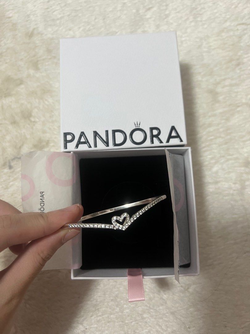 pandora heart bracelet, Women's Fashion, Jewelry & Organisers ...