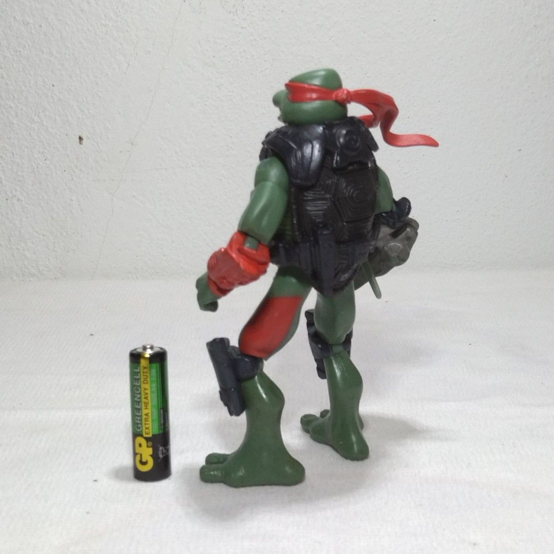 Playmates Toys : TMNT (Raphael Alien Hunter), Hobbies & Toys, Toys ...