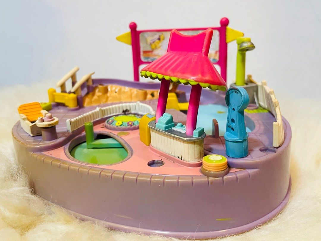 Polly pocket pool party, Hobbies & Toys, Toys & Games on Carousell