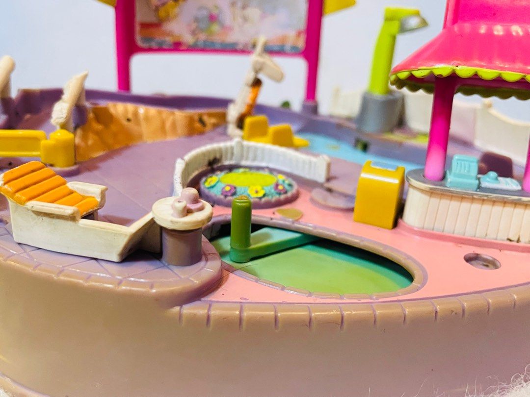 Polly pocket pool party, Hobbies & Toys, Toys & Games on Carousell