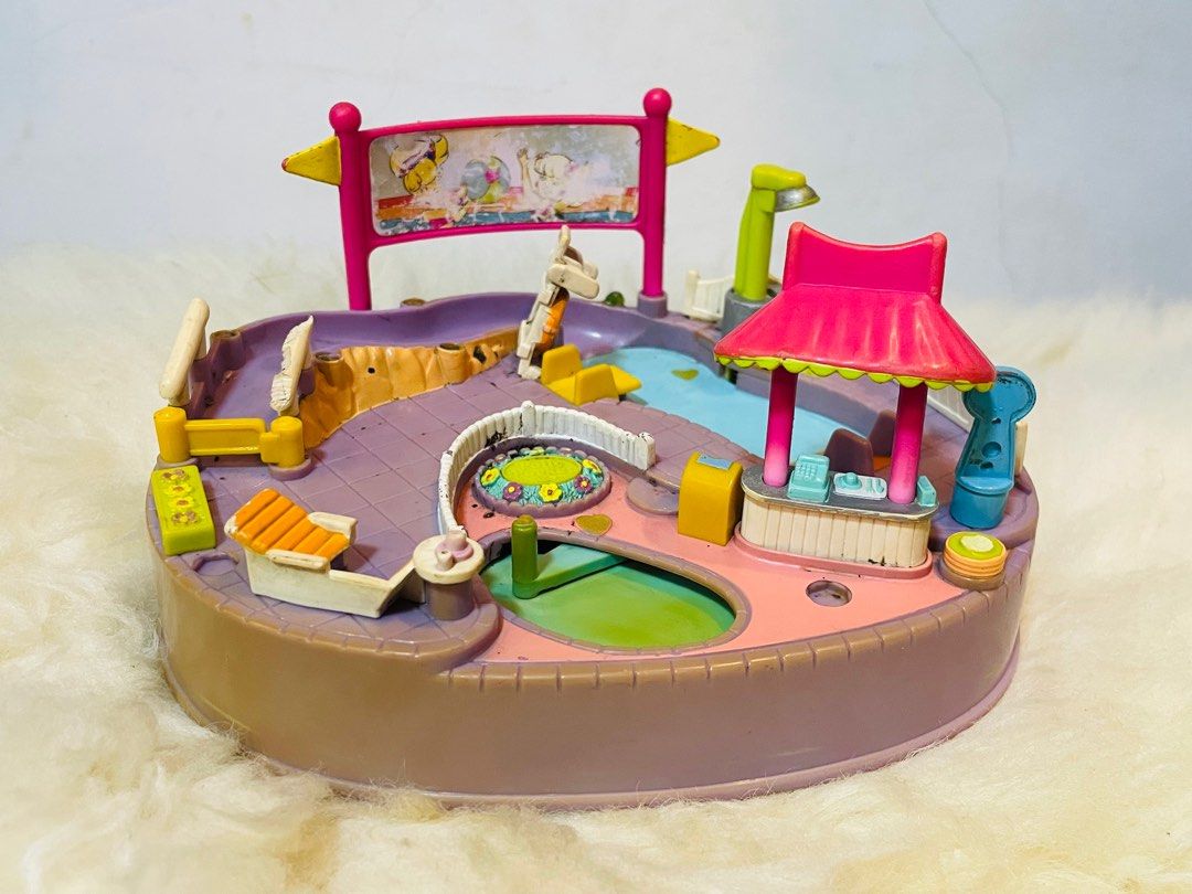 Polly pocket pool party, Hobbies & Toys, Toys & Games on Carousell