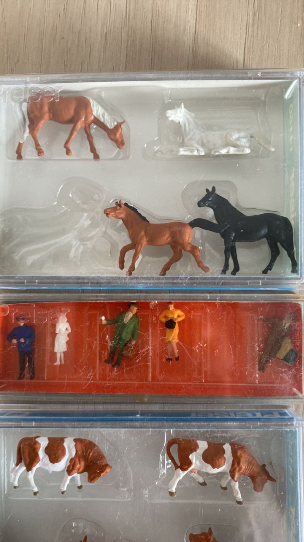 Preiser Miniature Figurine Horse for H0 Model Figures // HO Scale ...