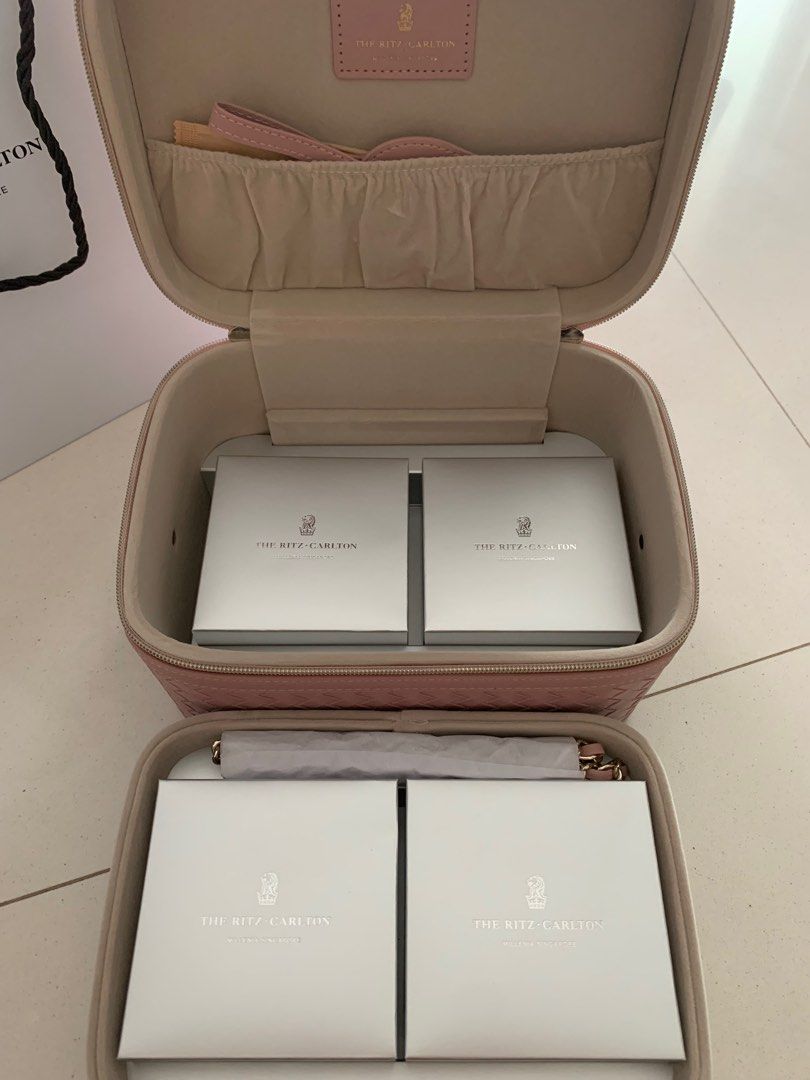 Ritz-Carlton Mooncake Gift Set, Food & Drinks, Gift Baskets & Hampers ...