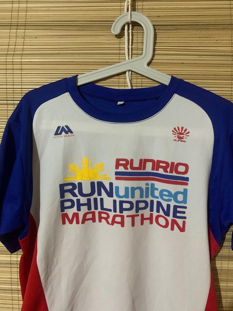 Runrio run united half marathon finisher shirt size Medium, Men's ...