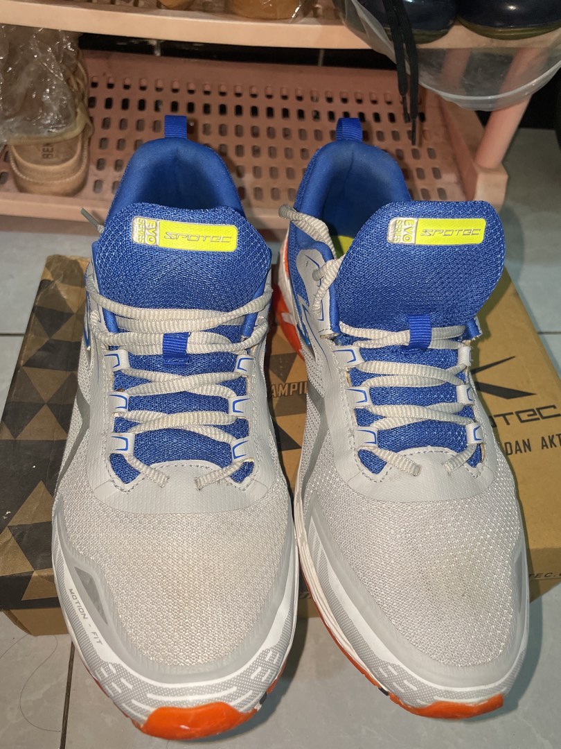Sepatu Spotec Running, Fesyen Pria, Sepatu , Sneakers di Carousell