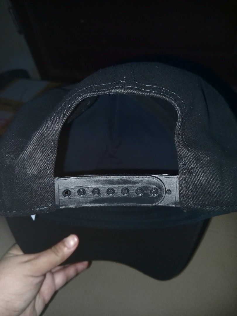 Signature Black Gold by Deep Fitted Cap, Men's Fashion, Watches & Accessories, Caps & Hats on ...