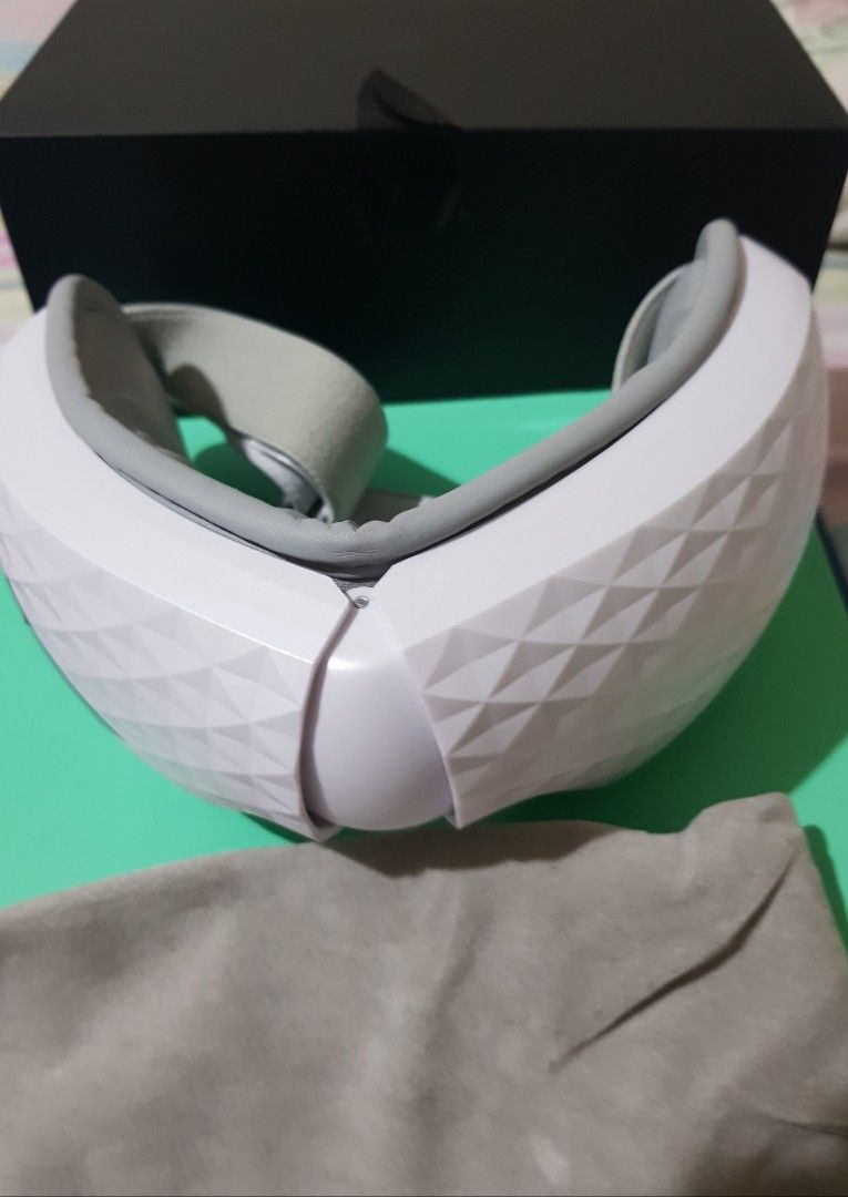 Smart Eye Massager 2.0 -OGAWA, Health & Nutrition, Massage Devices on ...