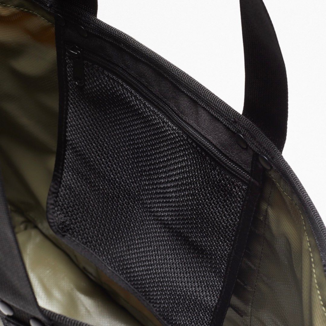 Undefeated Duffle Bag Tote Bag, Men's Fashion, Bags, Backpacks on Carousell