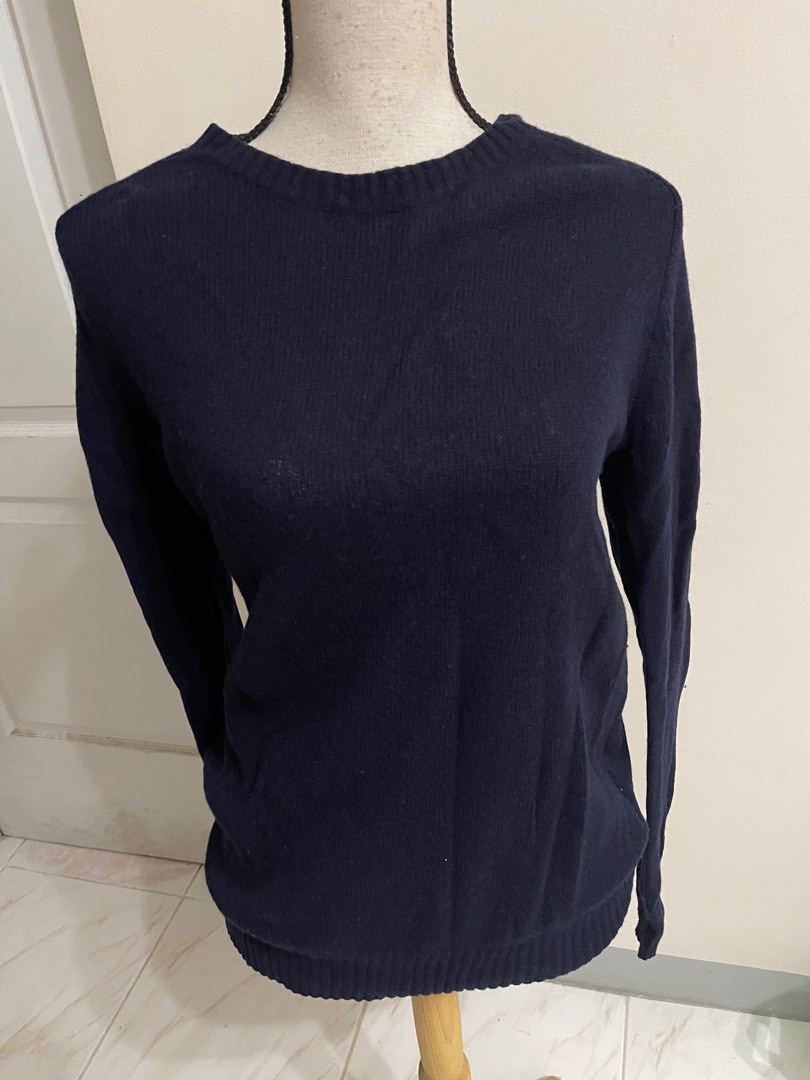 Uniqlo navy blue longsleeves, Women's Fashion, Tops, Longsleeves on ...